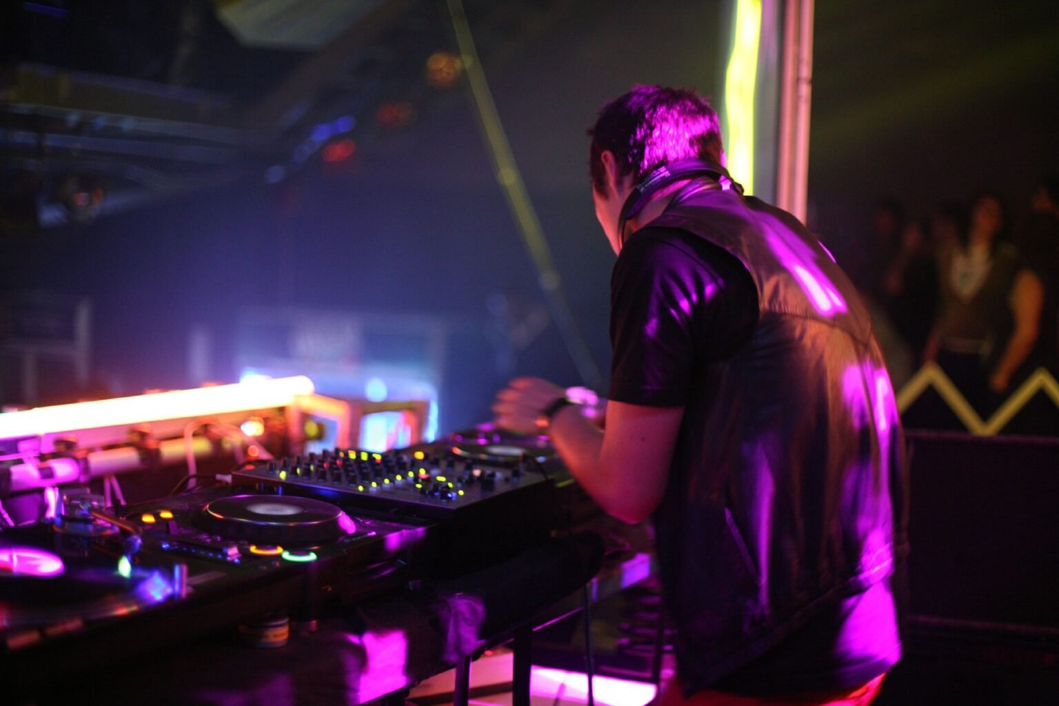 Disc Jockeys Explained: Understanding DJ Meaning and Their Cultural ...